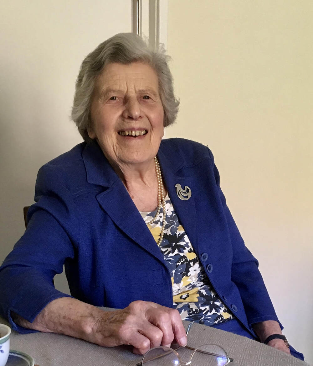 Elizabeth Carson (1928-2021) | For a new world